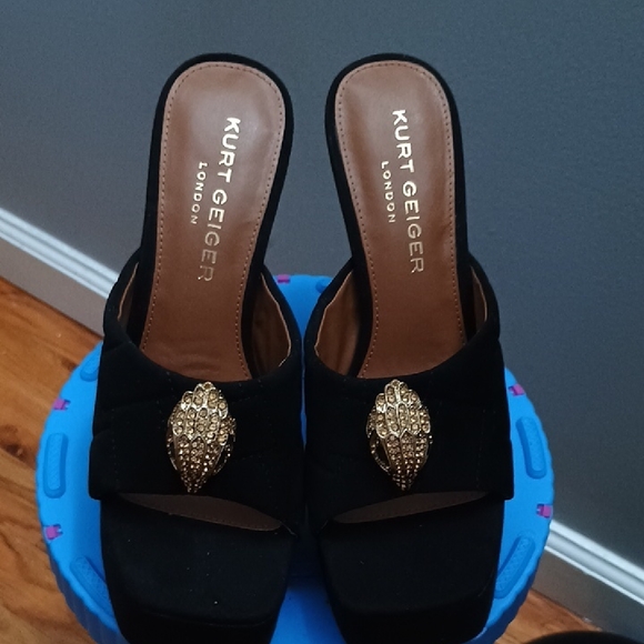 Kurt Geiger | Shoes | Kurt Geiger Black And Gold Mules With Chic Slipon ...